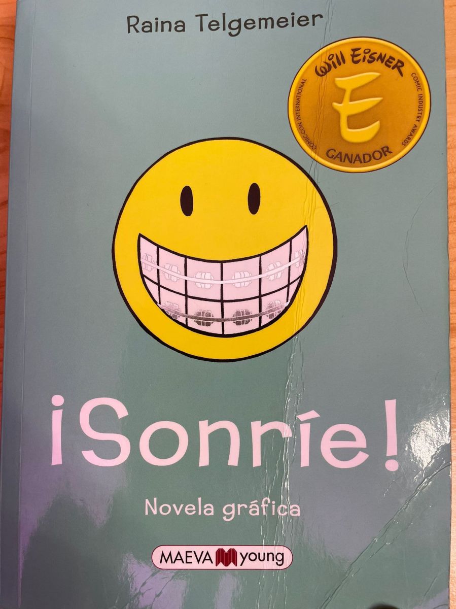 La Selva de Leones, X. Sonríe, de Raina Telgemeier. (Cómic 7-14 años ...